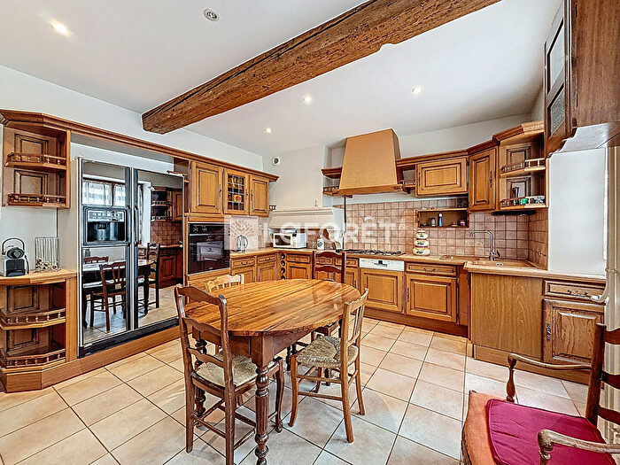 Maison 6 pièces à Trévoux, à vendre
