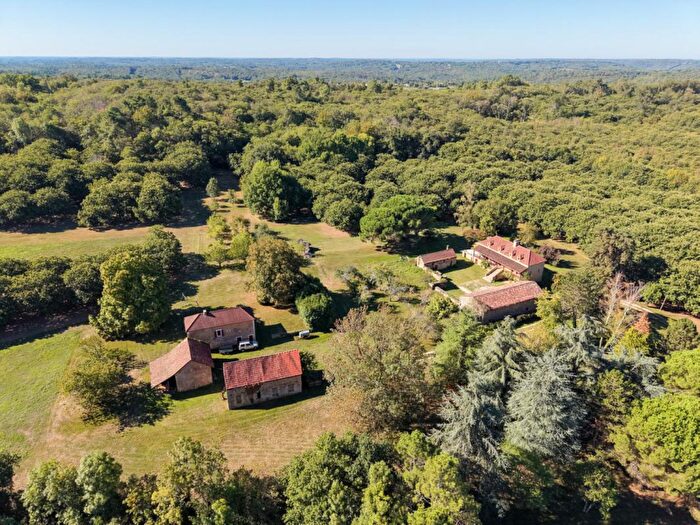 Maison 10 pièces à vendre à Sarlat-la-Canéda