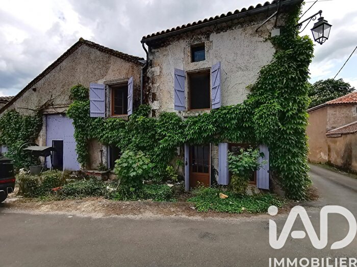 Maison à vendre - Saint-Germain-de-Montbron - 6 pièces - 2 chambres