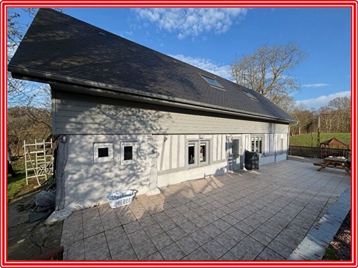 Maison à vendre - Saint-Jouin-Bruneval - 5 pièces - 4 chambres