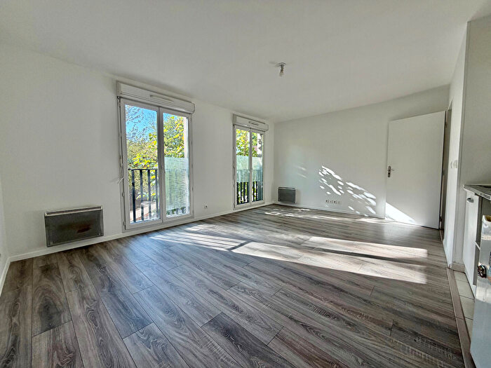 Appartement 1 pièce à Saint-Denis, Pleyel, à vendre