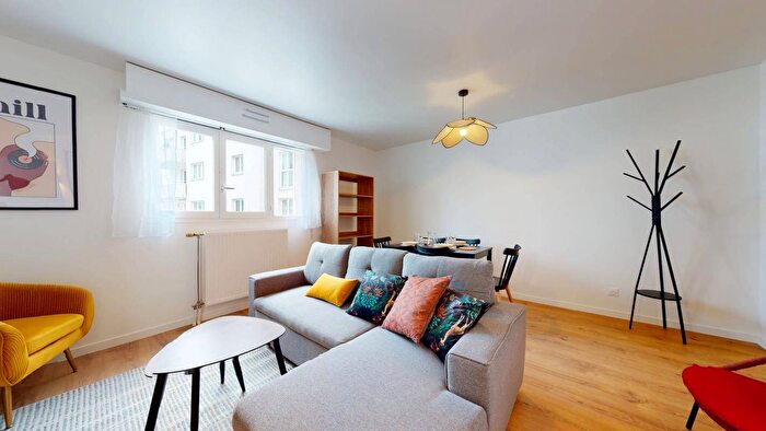 Appartement à louer - Faubourg de lArche, Courbevoie - 6 pièces - 5 chambres