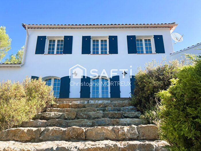 Maison 7 pièces à Rocbaron, à vendre
