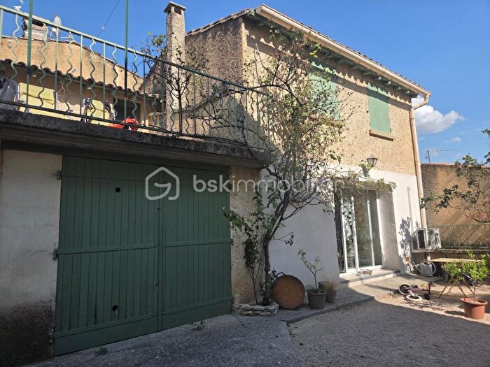 Maison 4 pièces à Valliguières, à louer
