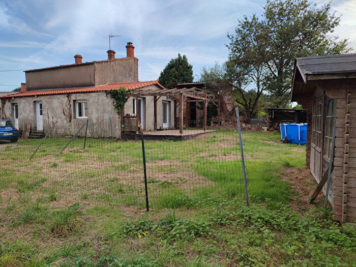 Maison à vendre - Vallet - 5 pièces - 3 chambres