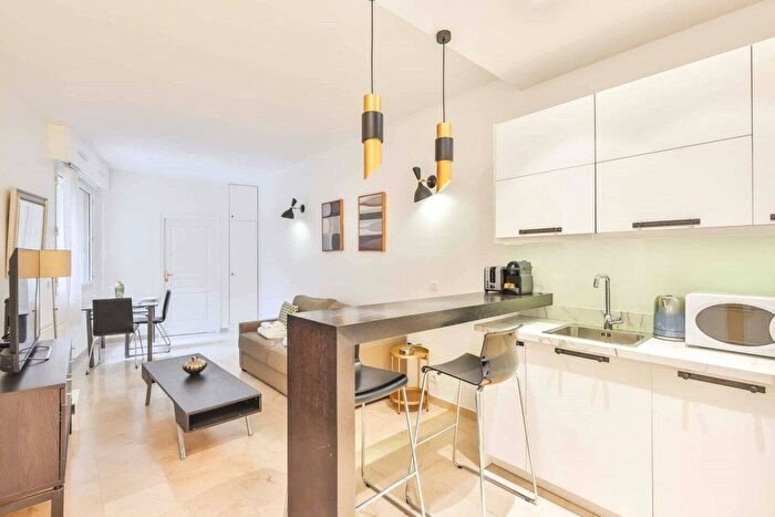 Chaillot, Paris 16ème arrondissement : Appartement 1 pièce à louer