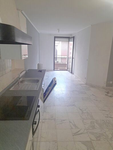 Maison 3 pièces à vendre à Pia