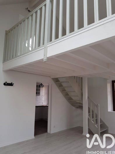 Est, Chambly : Appartement 2 pièces à louer