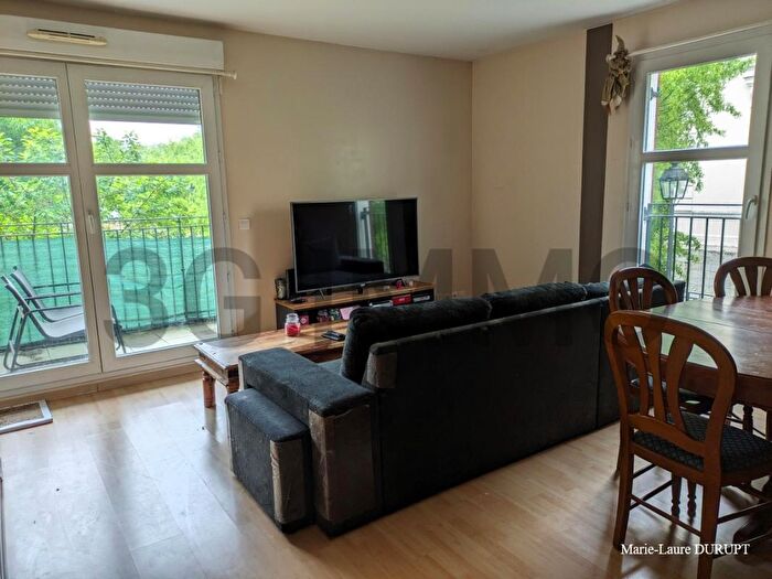 Appartement à vendre - Montereau-Fault-Yonne, Ville basse - 4 pièces - 3 chambres