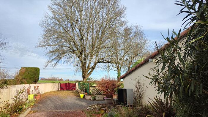 Maison à vendre - Azay-le-Brûlé - 7 pièces - 4 chambres