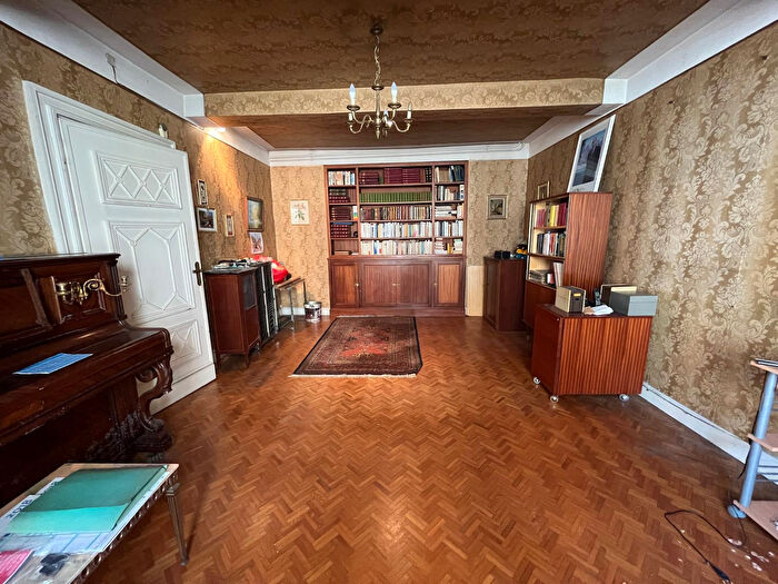 Maison à vendre - Villeneuve-sur-Lot, Sainte-Catherine - 7 pièces - 4 chambres