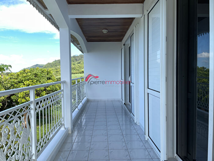 Maison à louer - Saint-Joseph, Le Goyave - 5 pièces - 4 chambres