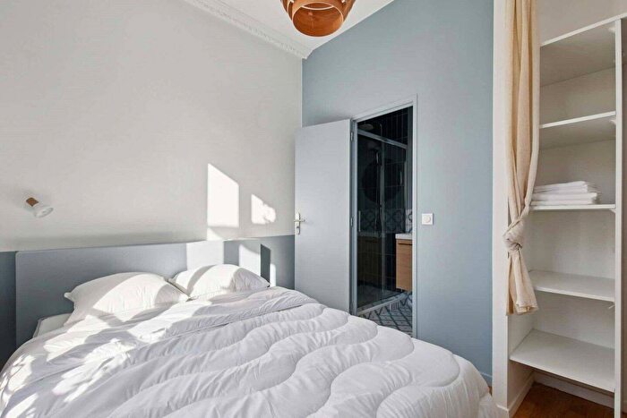 Appartement 1 pièce à louer à Agent Sarre-Centre-Les Vallées-La Garenne, Colombes