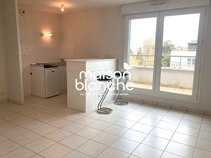 Tours, Sainte-Radegonde, IUT : Appartement 2 pièces à louer