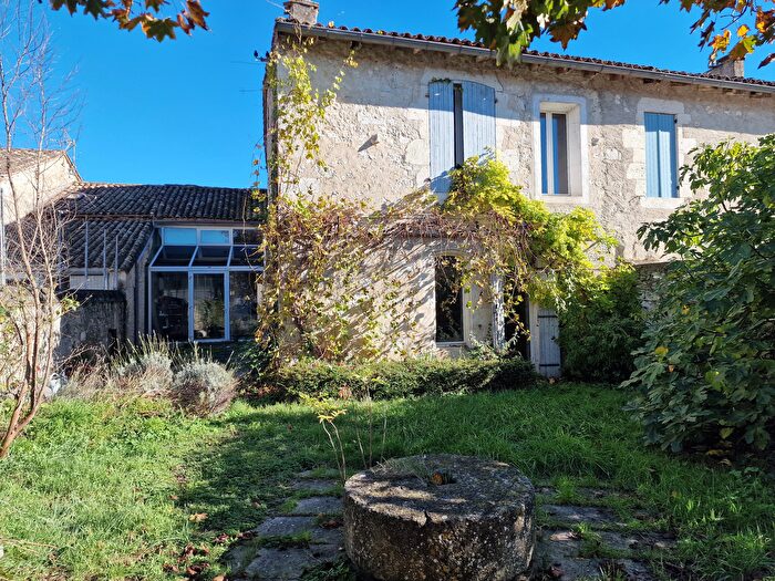 Maison à vendre - Eymet - 5 pièces - 3 chambres