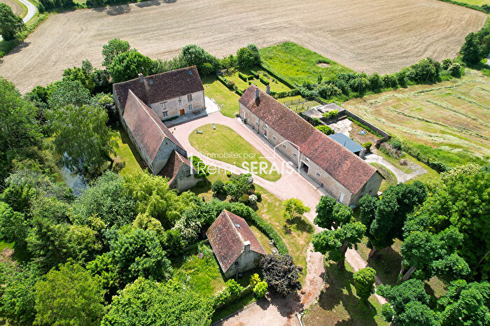 Maison 10 pièces à vendre - Neuvy-au-Houlme