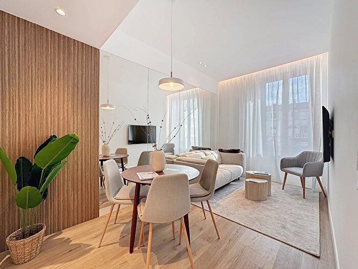 Appartement 3 pièces à vendre à Cannes, Suquet