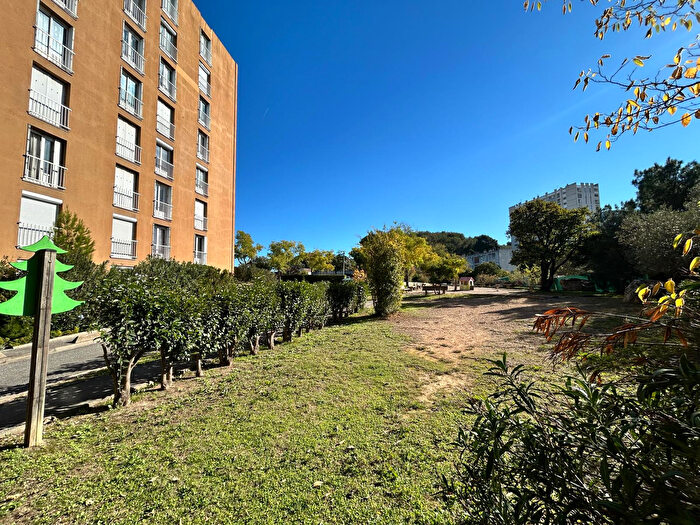 Appartement à vendre - Marseille e , Les Olives - 4 pièces - 3 chambres