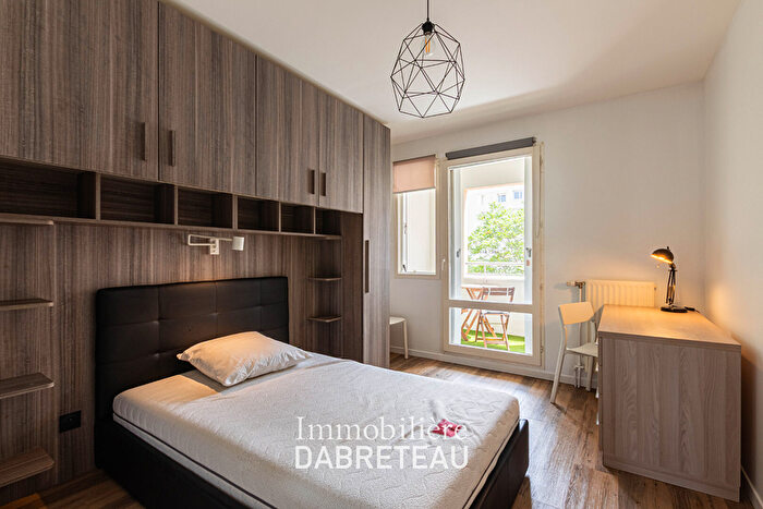 Appartement 5 pièces à Lyon 7ème, Gerland, à louer