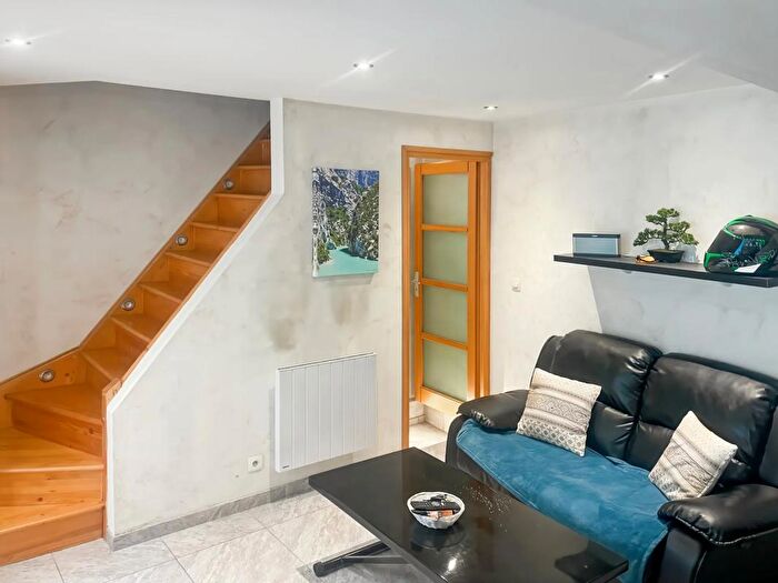 Appartement à vendre - Corbeil-Essonnes, Centre Essonnes - 3 pièces - 2 chambres