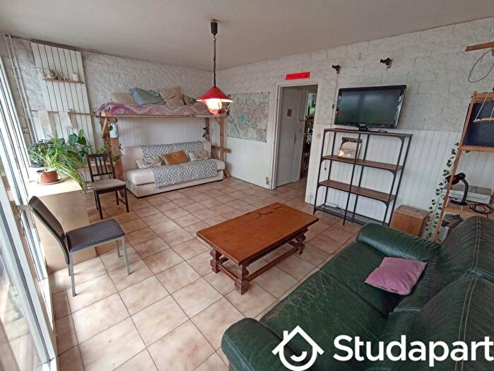 Appartement à louer - Touleuses-Bocages, Cergy - 1 pièce - 2 chambres