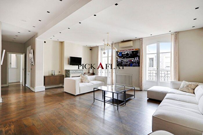 Appartement 4 pièces à louer - Triangle dOr, Paris 8ème arrondissement