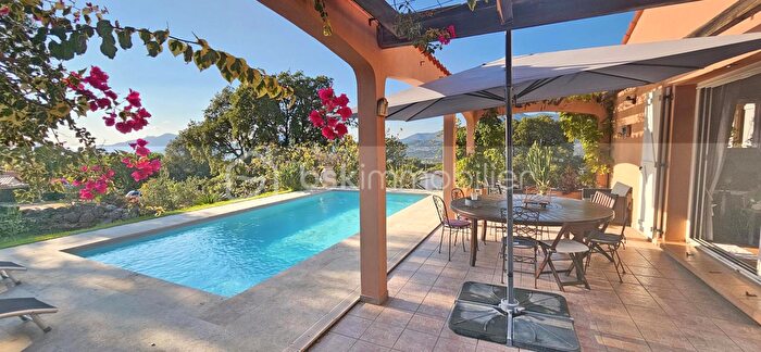 Maison à vendre - Cuttoli-Corticchiato - 5 pièces - 4 chambres