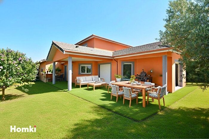 Maison à vendre - Villeneuve - 5 pièces - 4 chambres