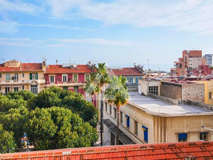 Appartement à louer - Beausoleil - 3 pièces - 2 chambres