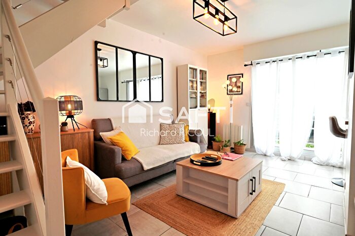 Appartement à vendre - Cabourg, Centre-ville, Clos Pasteur, Cap Cabourg - 3 pièces - 2 chambres