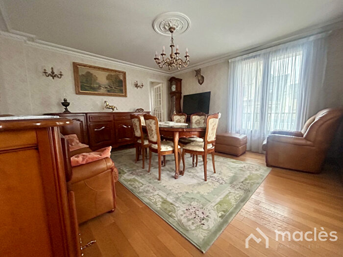 Maison à vendre - Goussainville, Buttes Chaumont, Buttes aux Oies, Grand Pré, Demoiselles - 6 pièces - 3 chambres