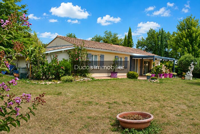 Saint-Martin-Petit : Maison 5 pièces à vendre
