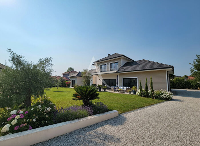 Maison 7 pièces à vendre à Lescar