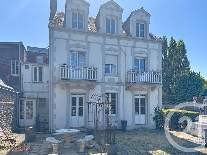 Villers-sur-Mer : Maison 10 pièces à vendre
