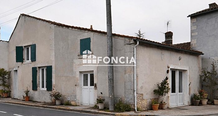 Maison à vendre - Châteaubernard - 6 pièces - 4 chambres