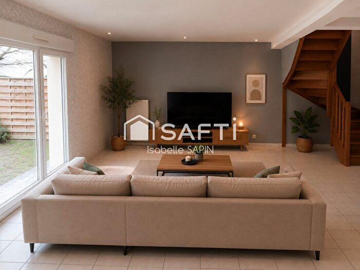 Maison 6 pièces à vendre à Cissé