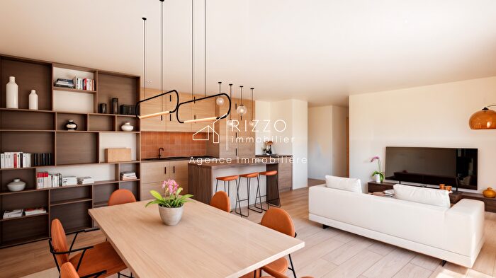 Appartement à vendre - Ornex - 3 pièces - 2 chambres