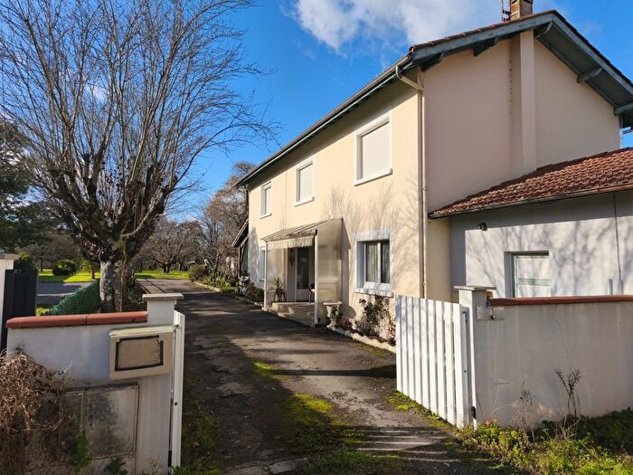 Maison à vendre - Aire-sur-lAdour - 6 pièces - 5 chambres
