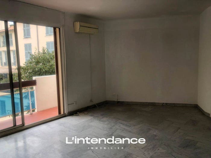 Appartement 1 pièce à louer - Vieille Ville, Hyères