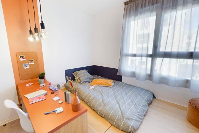 Appartement 1 pièce à louer à Les Charmilles-Parilly Sud-Université-Rebufer, Bron