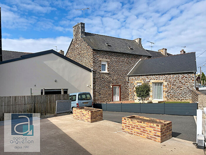 Maison 6 pièces à vendre à Plénée-Jugon
