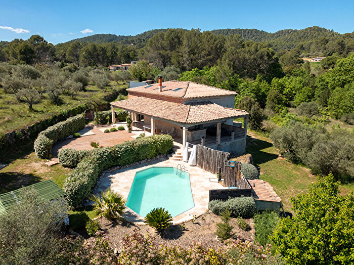 Maison 7 pièces à Salernes, à vendre