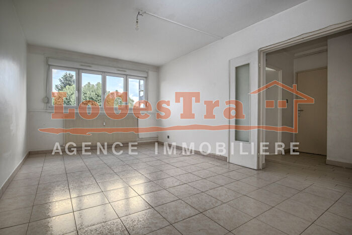 Appartement 3 pièces à Contrexéville, à vendre