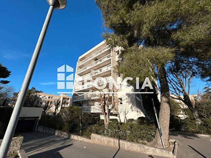 Appartement à louer - Le Cabot, Marseille ème - 4 pièces - 3 chambres