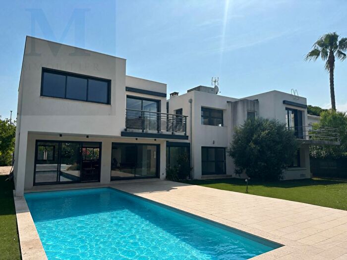 Maison 6 pièces à Marseille 8ème, La Plage, à vendre