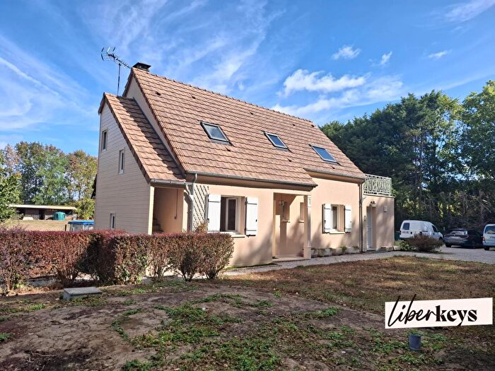 Maison 7 pièces à Saint-Martin-de-Bréthencourt, à vendre