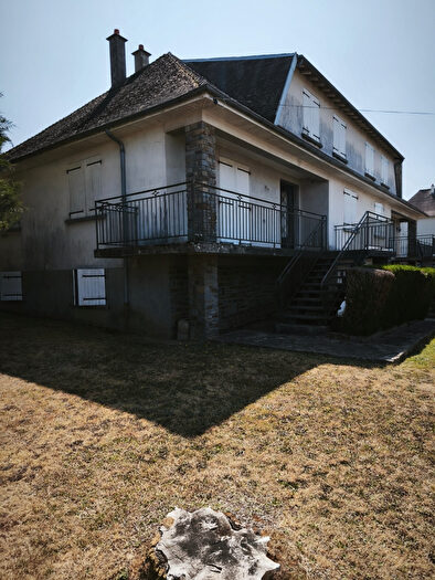 Saint-Yrieix-la-Perche : Maison 5 pièces à vendre