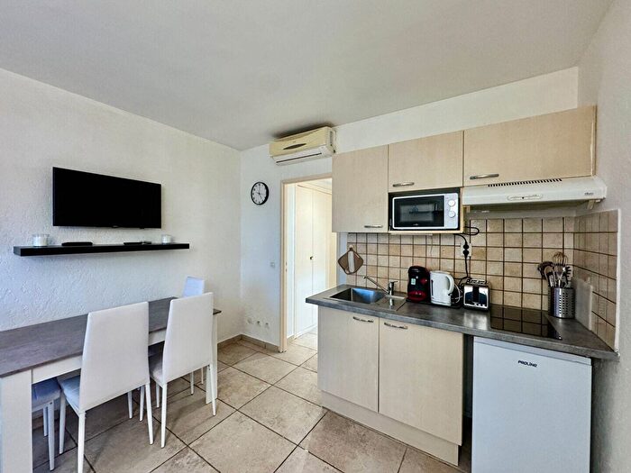 Appartement à louer - Centre Ville, Le Pontet - 1 pièce