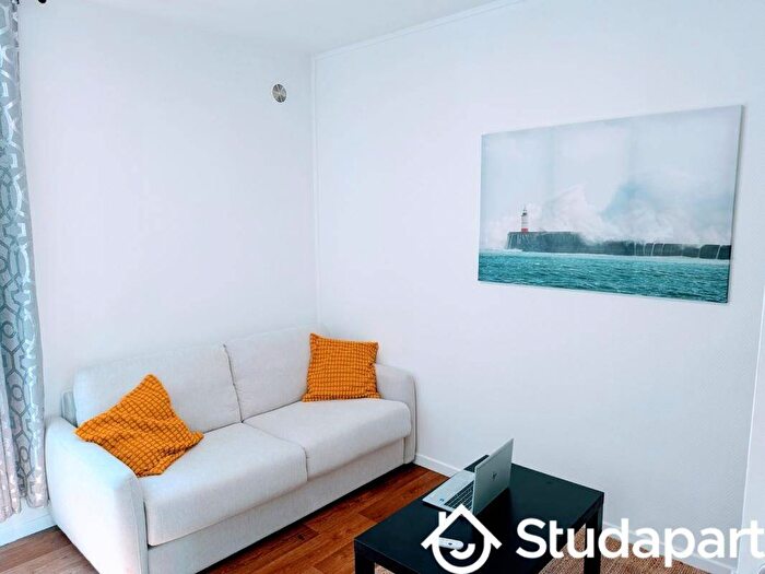 Appartement à louer - République-Gare-Porte de Paris, Saint-Denis - 1 pièce - 2 chambres