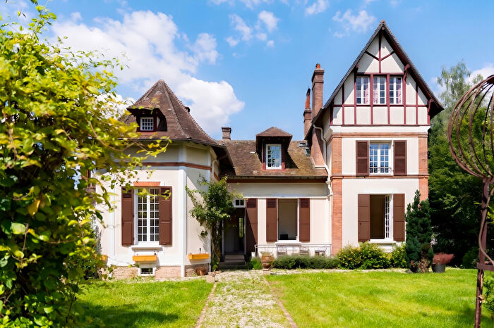 Bois-le-Roi - Maison 19 pièces à vendre